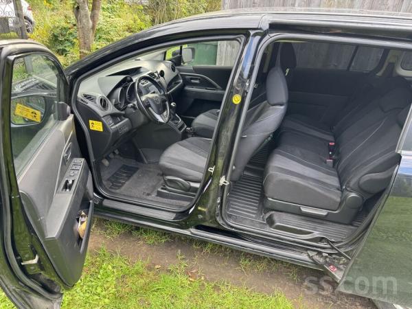 Black Mazda 5 2013 in Riga, with an engine capacity of 1.60 L and mileage of 202 thousand km for 3500 €, photo 9 on AUTOMOTO.COM.LV