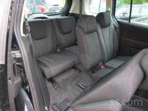 Black Mazda 5 2013 in Daugavpils, with an engine capacity of 1.60 L and mileage of 190 thousand km for 3990 €, photo 17 on AUTOMOTO.COM.LV