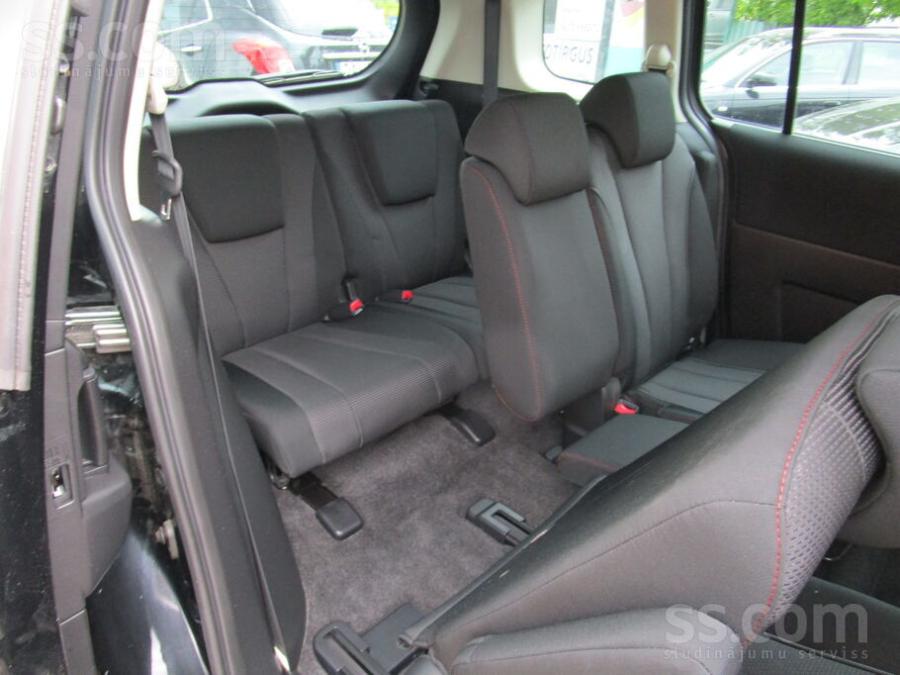 Black Mazda 5 2013 in Daugavpils, with an engine capacity of 1.60 L and mileage of 190 thousand km for 3990 €, photo 17 on AUTOMOTO.COM.LV