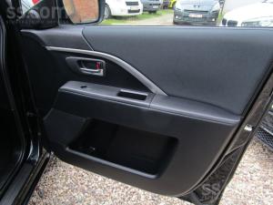 Black Mazda 5 2013 in Daugavpils, with an engine capacity of 1.60 L and mileage of 190 thousand km for 3990 €, photo 18 on AUTOMOTO.COM.LV