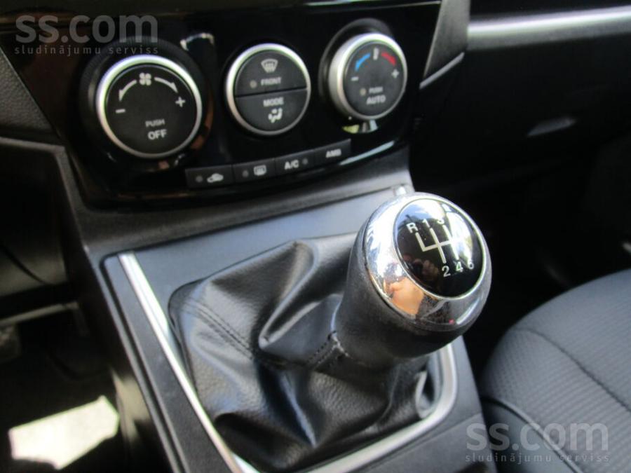 Black Mazda 5 2013 in Daugavpils, with an engine capacity of 1.60 L and mileage of 190 thousand km for 3990 €, photo 25 on AUTOMOTO.COM.LV