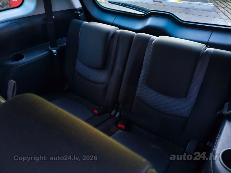 Черный Мазда 5 2006 в Таллин, объемом двигателя 1.80 л и пробегом 141 тыс. км за 1200 €, фото 13 на AUTOMOTO.COM.LV