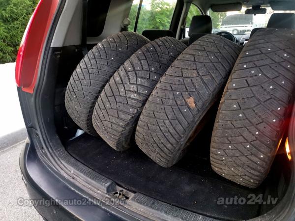 Черный Мазда 5 2007 в Тарту, объемом двигателя 2.00 л и пробегом 290 тыс. км за 990 €, фото 7 на AUTOMOTO.COM.LV