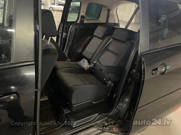 Black Mazda 5 2008 in Tallinn, with an engine capacity of 2.00 L and mileage of 272 thousand km for 2500 €, photo 11 on AUTOMOTO.COM.LV