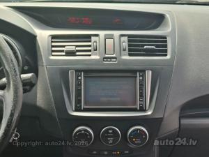 Black Mazda 5 2011 in Tallinn, with an engine capacity of 1.60 L and mileage of 358 thousand km for 2000 €, photo 10 on AUTOMOTO.COM.LV