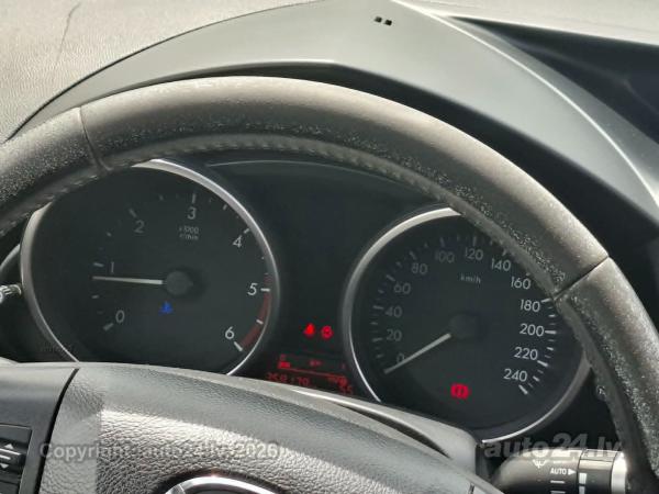 Melns Mazda 5 2011 Tallina, ar dzinēja tilpumu 1.60 L un nobraukumu 358 tūkst. km par 2000 €, foto 10 vietnē AUTOMOTO.COM.LV