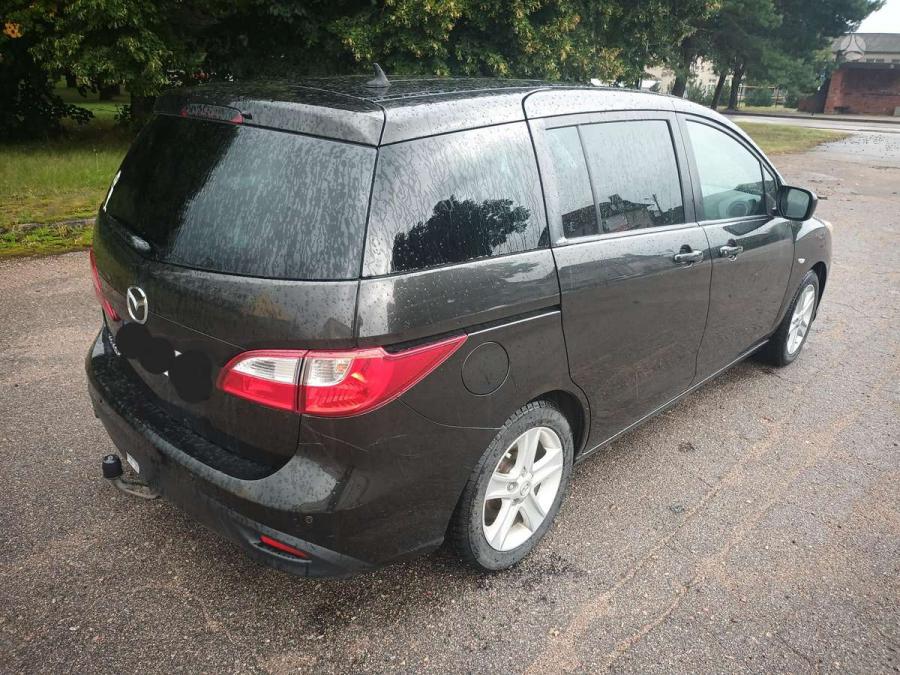 Black Mazda 5 2011 in Taurage, with an engine capacity of 1.60 L and mileage of 254 thousand km for 2900 €, photo 5 on AUTOMOTO.COM.LV