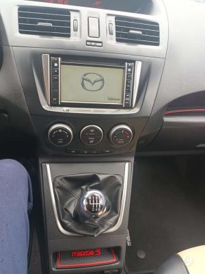 Black Mazda 5 2011 in Taurage, with an engine capacity of 1.60 L and mileage of 254 thousand km for 2900 €, photo 13 on AUTOMOTO.COM.LV
