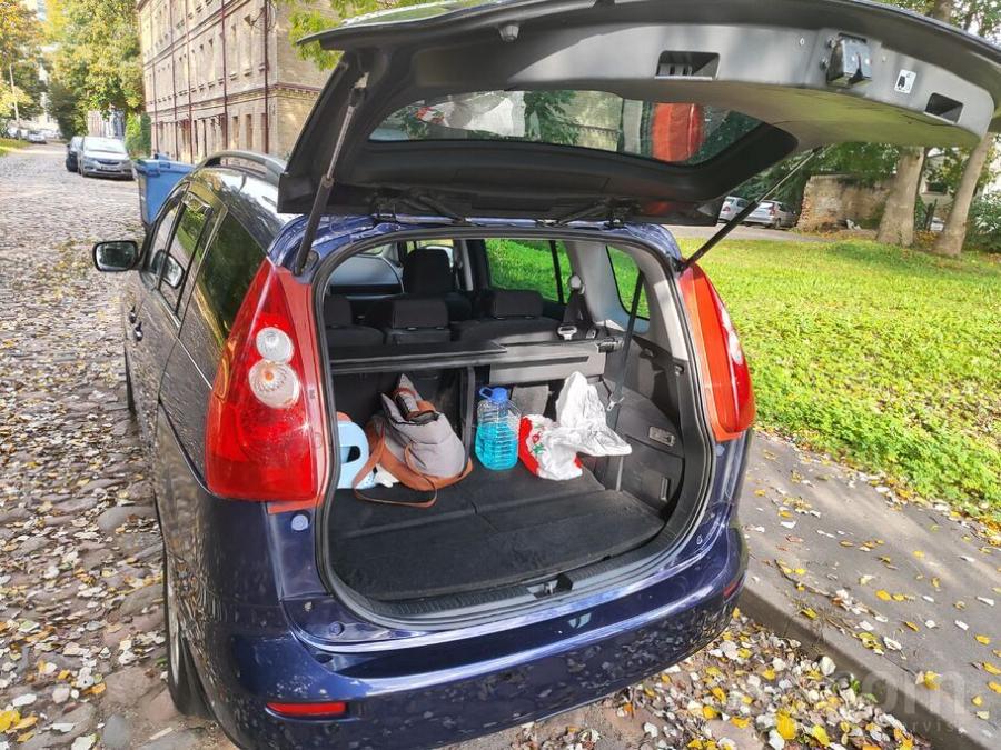 Blue Mazda 5 2007 in Riga, with an engine capacity of 2.00 L and mileage of 227 thousand km for 2200 €, photo 11 on AUTOMOTO.COM.LV