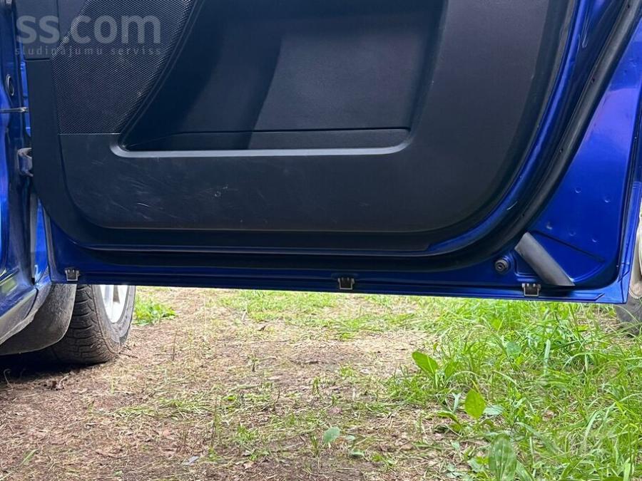 Blue Mazda 5 2009 in Riga, with an engine capacity of 1.80 L and mileage of 260 thousand km for 1400 €, photo 12 on AUTOMOTO.COM.LV