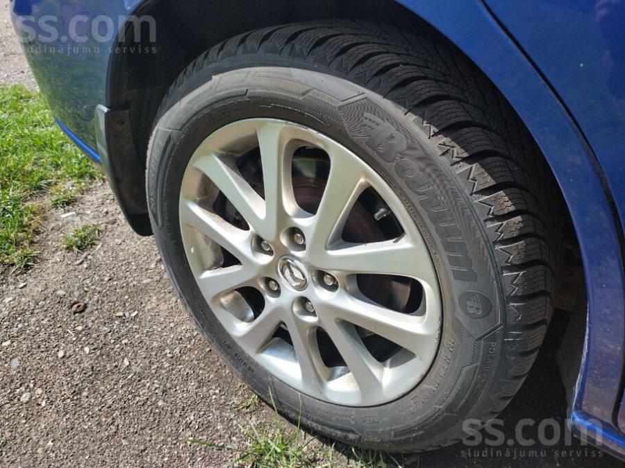 Zils Mazda 5 2009 Liepāja, ar dzinēja tilpumu 2.00 L un nobraukumu 293 tūkst. km par 600 €, foto 8 vietnē AUTOMOTO.COM.LV