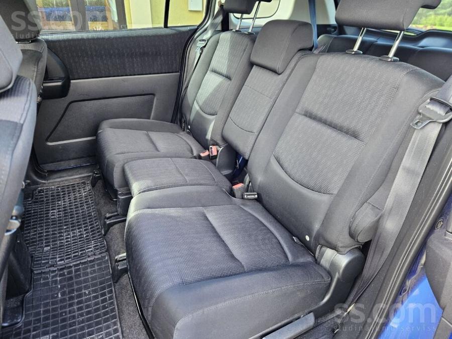 Blue Mazda 5 2009 in Liepaja, with an engine capacity of 2.00 L and mileage of 294 thousand km for 1850 €, photo 13 on AUTOMOTO.COM.LV