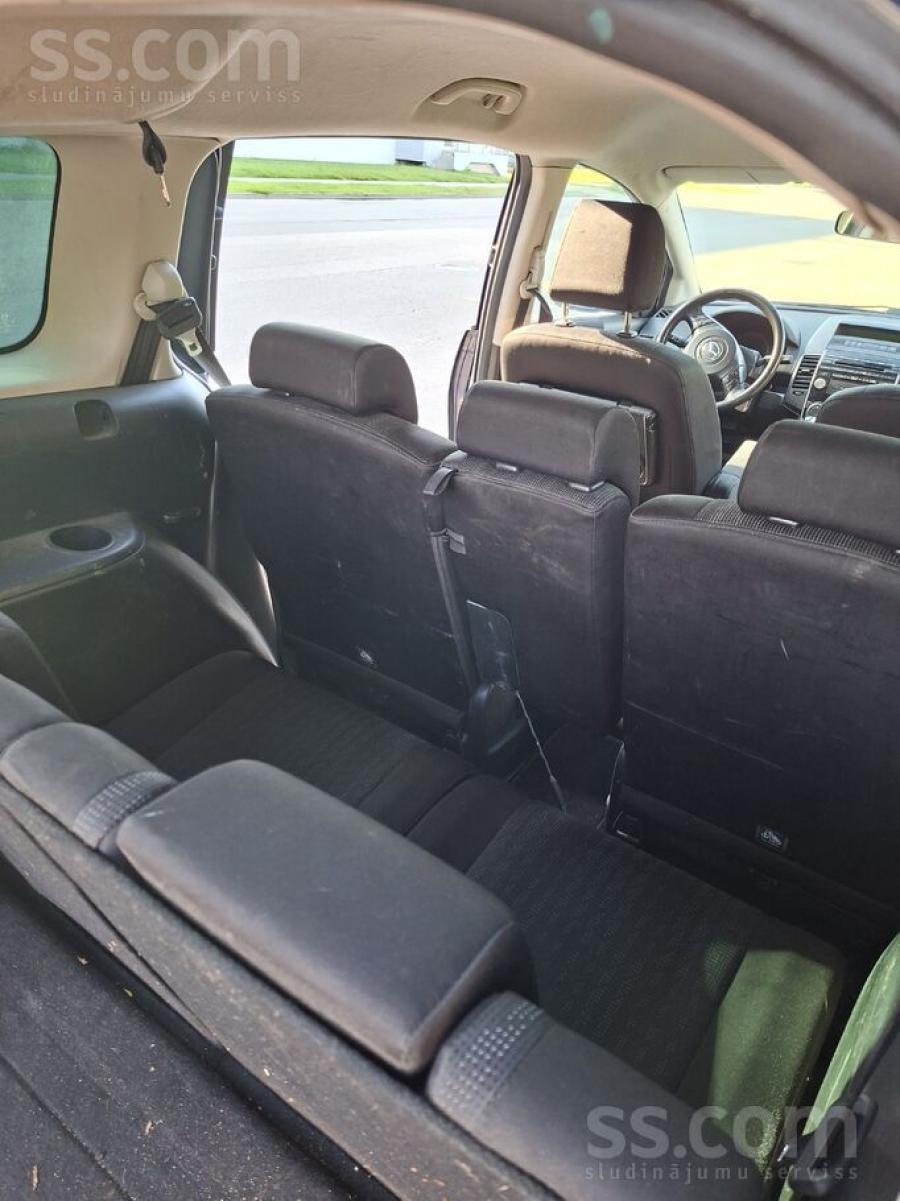 Zils Mazda 5 2010 Rīga, ar dzinēja tilpumu 2.00 L un nobraukumu 300 tūkst. km par 2200 €, foto 6 vietnē AUTOMOTO.COM.LV