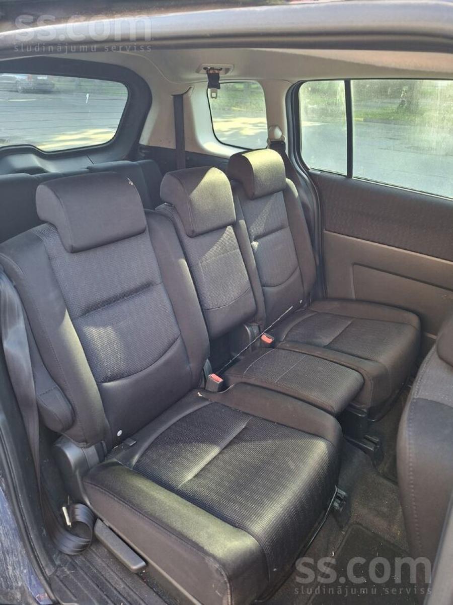Zils Mazda 5 2010 Rīga, ar dzinēja tilpumu 2.00 L un nobraukumu 300 tūkst. km par 2200 €, foto 7 vietnē AUTOMOTO.COM.LV