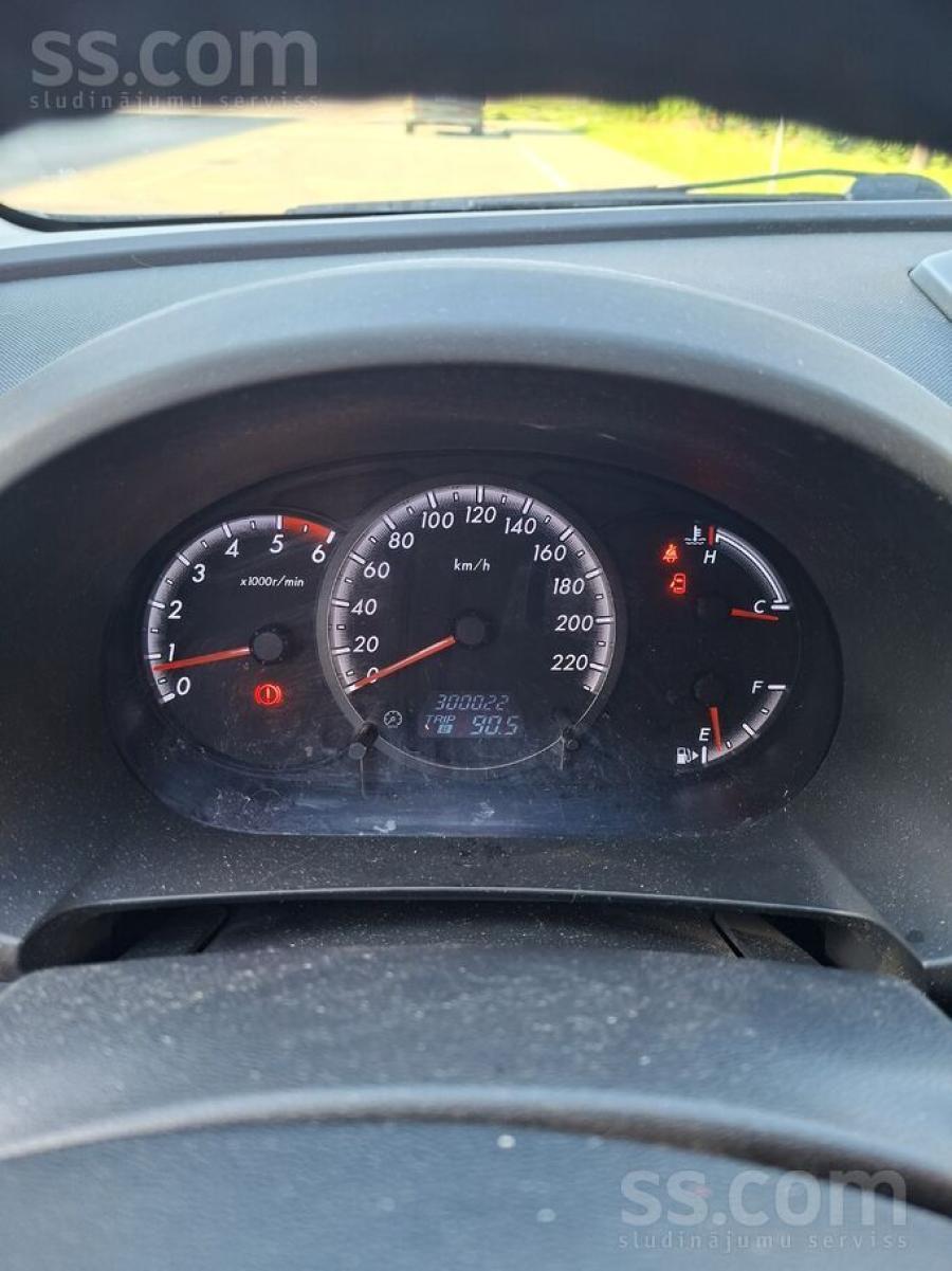 Zils Mazda 5 2010 Rīga, ar dzinēja tilpumu 2.00 L un nobraukumu 300 tūkst. km par 2200 €, foto 11 vietnē AUTOMOTO.COM.LV