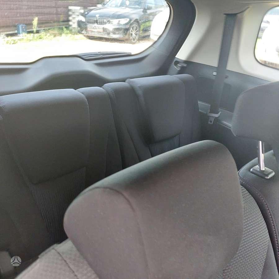 Zils Mazda 5 2011 Viļņa, ar dzinēja tilpumu 2.00 L un nobraukumu 234 tūkst. km par 1950 €, foto 7 vietnē AUTOMOTO.COM.LV