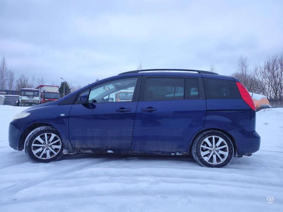 Blue Mazda 5 2007 in Jonava, with an engine capacity of 2.00 L and mileage of 345 thousand km for 500 €, photo 4 on AUTOMOTO.COM.LV