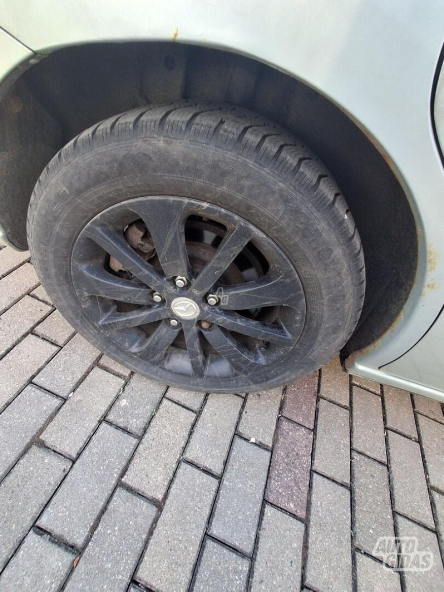 Zaļš Mazda 5 2008 Kauņa, ar dzinēja tilpumu 2.00 L un nobraukumu 265 tūkst. km par 1700 €, foto 6 vietnē AUTOMOTO.COM.LV