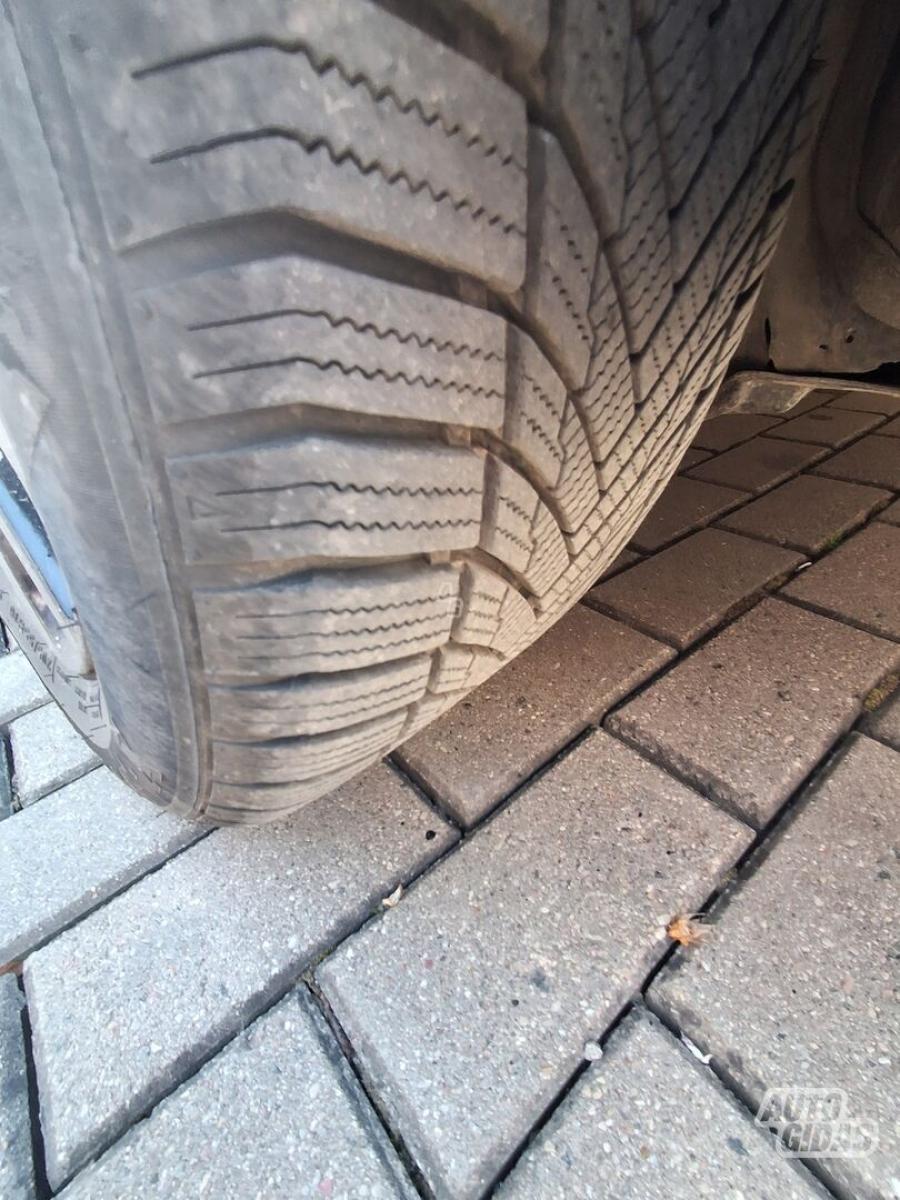 Zaļš Mazda 5 2008 Kauņa, ar dzinēja tilpumu 2.00 L un nobraukumu 265 tūkst. km par 1700 €, foto 11 vietnē AUTOMOTO.COM.LV