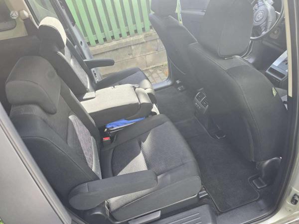 Pelēks Mazda 5 2009 Kauņa, ar dzinēja tilpumu 2.30 L un nobraukumu 105 tūkst. km par 2900 €, foto 10 vietnē AUTOMOTO.COM.LV