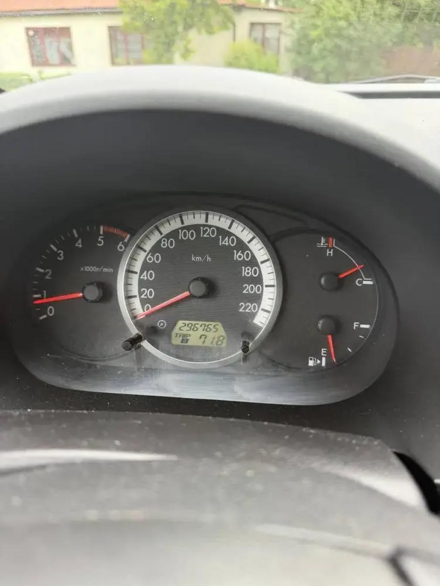 Pelēks Mazda 5 2006 Ventspils, ar dzinēja tilpumu 2.00 L un nobraukumu 297 tūkst. km par 1590 €, foto 13 vietnē AUTOMOTO.COM.LV