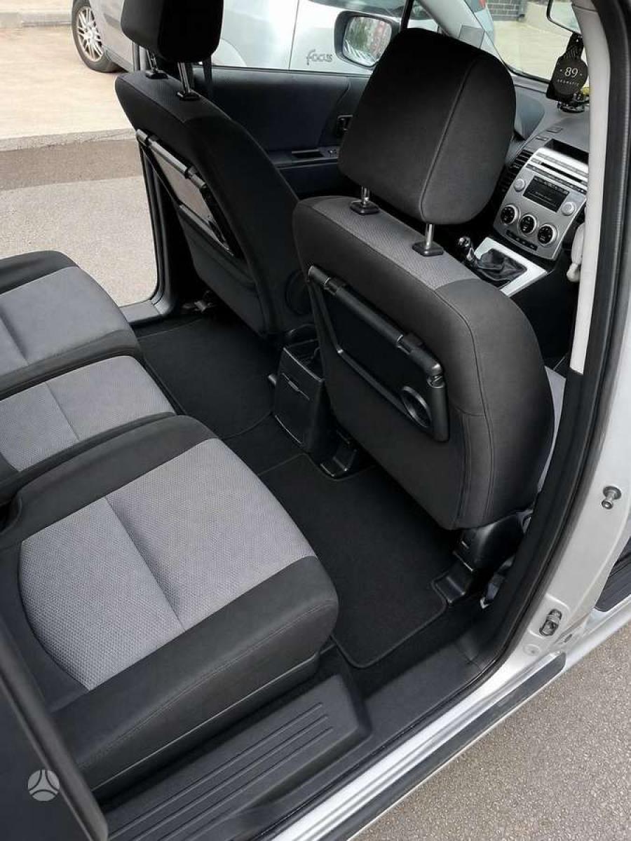 Grey Mazda 5 2006 in Klaipeda, with an engine capacity of 2.00 L and mileage of 215 thousand km for 1500 €, photo 25 on AUTOMOTO.COM.LV