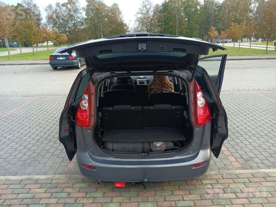 Grey Mazda 5 2007 in Ventspils, with an engine capacity of 1.90 L and mileage of 367 thousand km for 1500 €, photo 6 on AUTOMOTO.COM.LV
