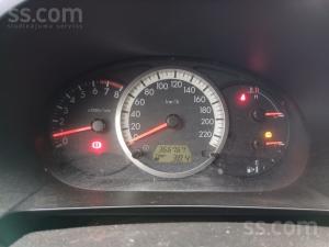 Grey Mazda 5 2007 in Ventspils, with an engine capacity of 1.90 L and mileage of 367 thousand km for 1500 €, photo 8 on AUTOMOTO.COM.LV