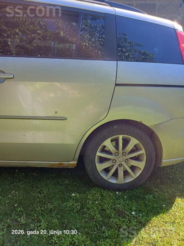 Pelēks Mazda 5 2008 Talsi, ar dzinēja tilpumu 2.00 L un nobraukumu 300 tūkst. km par 550 €, foto 4 vietnē AUTOMOTO.COM.LV