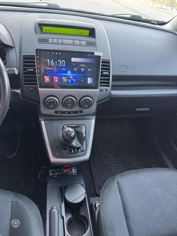 Mazda 5 2008 in Vilnius on AUTOMOTO.COM.LV Grey Mazda 5 2008 in Vilnius, with an engine capacity of 2.00 L and mileage of 288 thousand km for 1670 €, photo 10 on AUTOMOTO.COM.LV