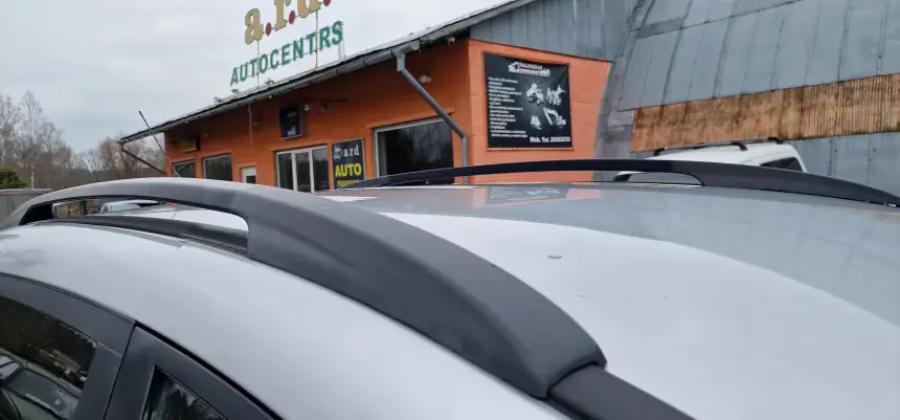 Pelēks Mazda 5 2009 Valmiera, ar dzinēja tilpumu 2.00 L un nobraukumu 276 tūkst. km par 1800 €, foto 11 vietnē AUTOMOTO.COM.LV