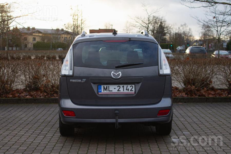 Pelēks Mazda 5 2010 Jelgava, ar dzinēja tilpumu 2.00 L un nobraukumu 252 tūkst. km par 2700 €, foto 5 vietnē AUTOMOTO.COM.LV