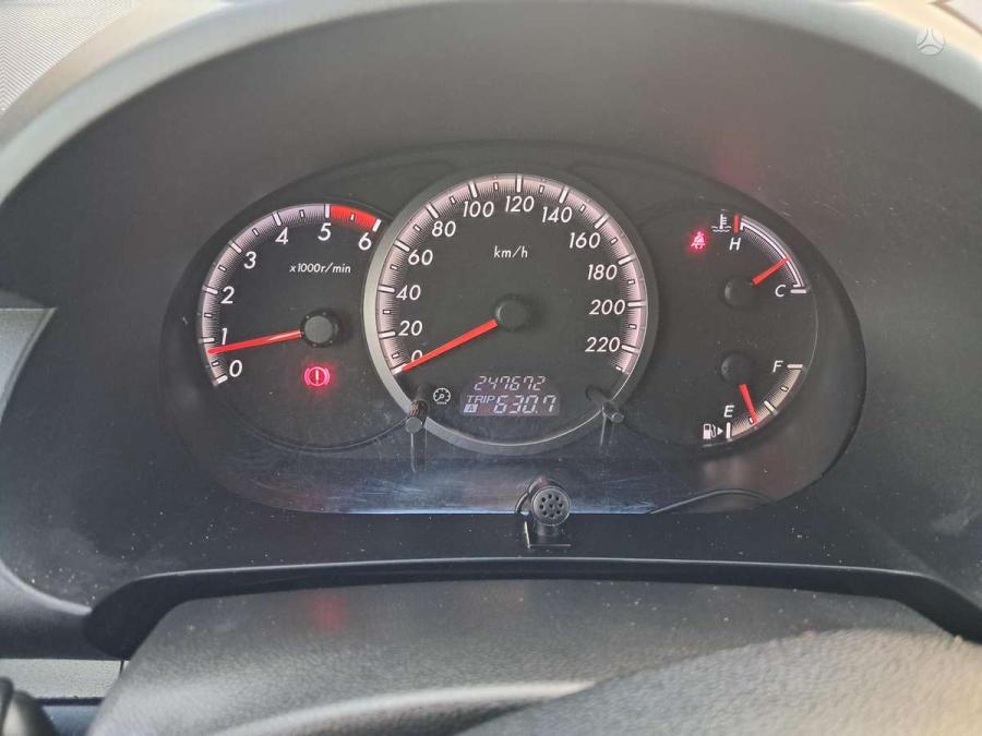 Pelēks Mazda 5 2010 Viļņa, ar dzinēja tilpumu 2.00 L un nobraukumu 248 tūkst. km par 2699 €, foto 17 vietnē AUTOMOTO.COM.LV