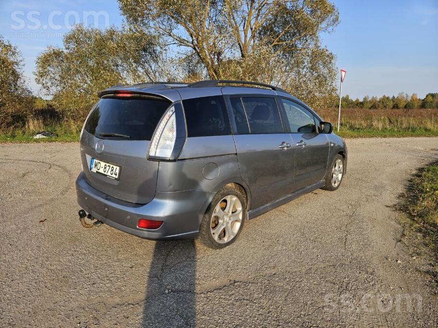 Grey Mazda 5 2010 in Rezekne, with an engine capacity of 2.00 L and mileage of 271 thousand km for 1850 €, photo 4 on AUTOMOTO.COM.LV
