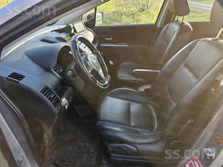 Grey Mazda 5 2010 in Rezekne, with an engine capacity of 2.00 L and mileage of 271 thousand km for 1850 €, photo 6 on AUTOMOTO.COM.LV