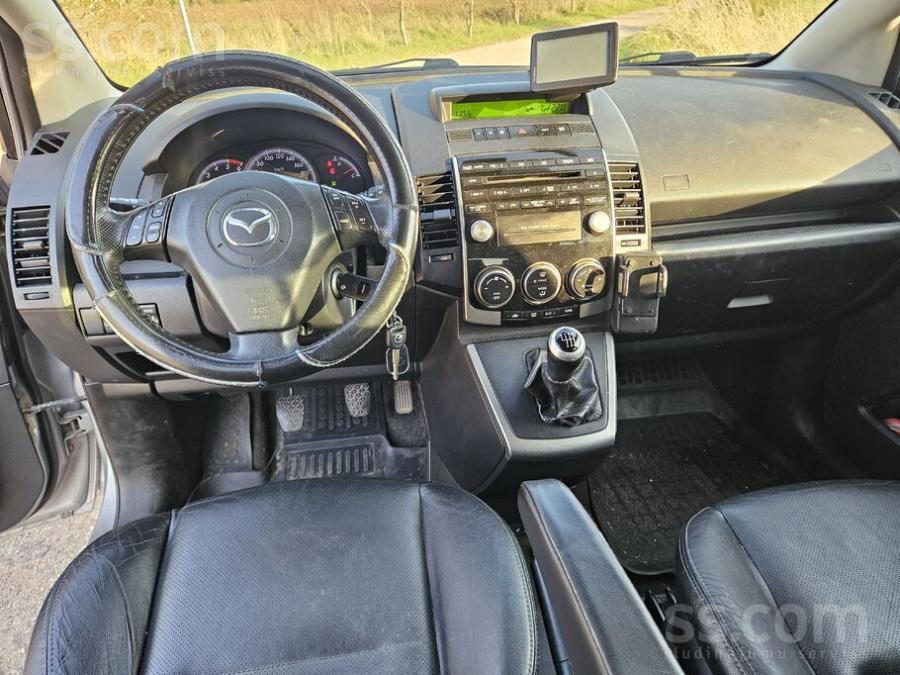 Grey Mazda 5 2010 in Rezekne, with an engine capacity of 2.00 L and mileage of 271 thousand km for 1850 €, photo 7 on AUTOMOTO.COM.LV