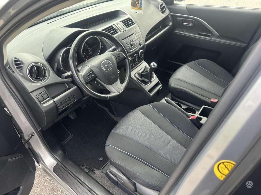 Grey Mazda 5 2011 in Siauliai, with an engine capacity of 1.60 L and mileage of 188 thousand km for 3950 €, photo 14 on AUTOMOTO.COM.LV