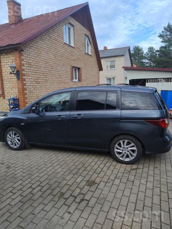 Grey Mazda 5 2011 in Kraslava, with an engine capacity of 1.60 L and mileage of 240 thousand km for 2350 €, photo 5 on AUTOMOTO.COM.LV