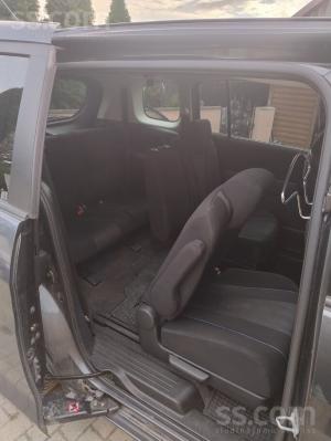 Pelēks Mazda 5 2011 Krāslava, ar dzinēja tilpumu 1.60 L un nobraukumu 240 tūkst. km par 2350 €, foto 6 vietnē AUTOMOTO.COM.LV