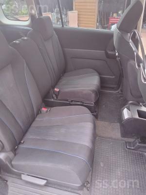 Pelēks Mazda 5 2011 Krāslava, ar dzinēja tilpumu 1.60 L un nobraukumu 240 tūkst. km par 2350 €, foto 7 vietnē AUTOMOTO.COM.LV
