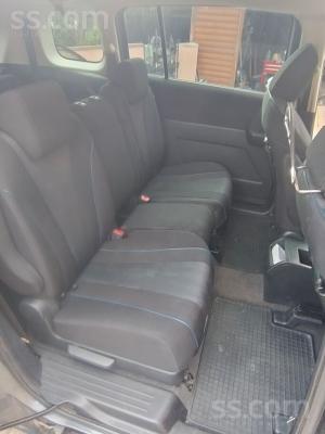 Pelēks Mazda 5 2011 Krāslava, ar dzinēja tilpumu 1.60 L un nobraukumu 240 tūkst. km par 2350 €, foto 8 vietnē AUTOMOTO.COM.LV