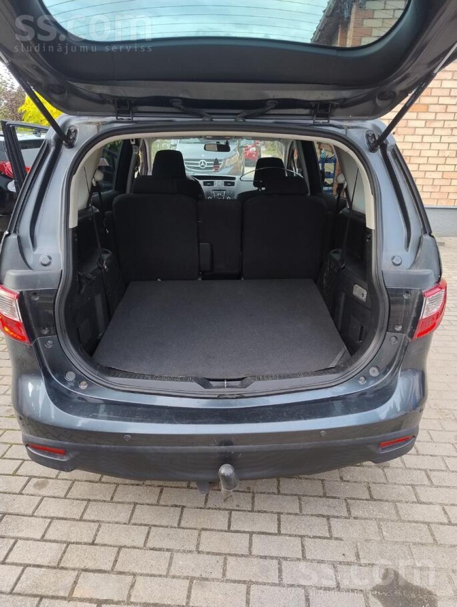 Pelēks Mazda 5 2011 Krāslava, ar dzinēja tilpumu 1.60 L un nobraukumu 240 tūkst. km par 2350 €, foto 11 vietnē AUTOMOTO.COM.LV