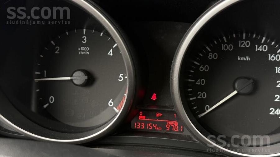 Pelēks Mazda 5 2014 Jelgava, ar dzinēja tilpumu 1.60 L un nobraukumu 133 tūkst. km par 4990 €, foto 15 vietnē AUTOMOTO.COM.LV
