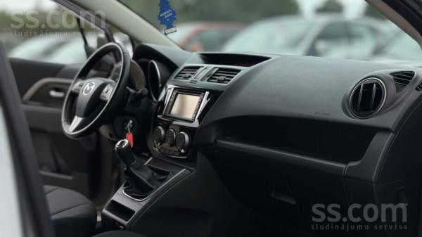 Pelēks Mazda 5 2014 Jelgava, ar dzinēja tilpumu 1.60 L un nobraukumu 133 tūkst. km par 4990 €, foto 8 vietnē AUTOMOTO.COM.LV