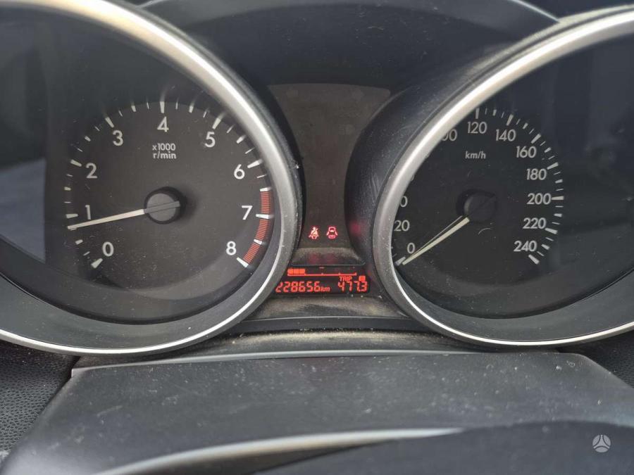 Серый Мазда 5 2014 в Вильнюс, объемом двигателя 1.80 л и пробегом 228 тыс. км за 3950 €, фото 15 на AUTOMOTO.COM.LV