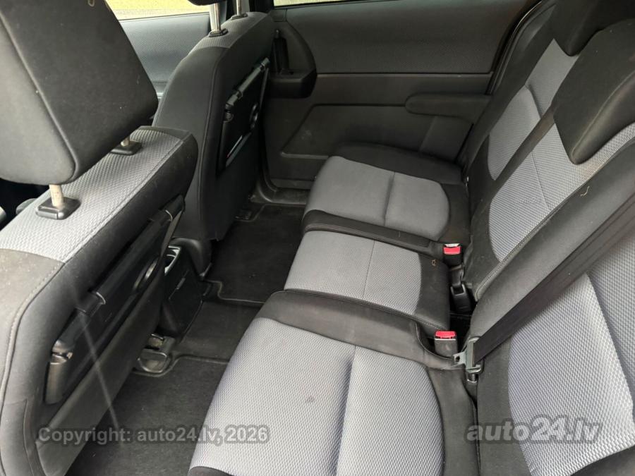 Grey Mazda 5 2006 in Rakvere, with an engine capacity of 1.80 L and mileage of 178 thousand km for 799 €, photo 7 on AUTOMOTO.COM.LV