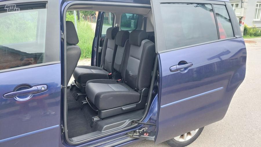Mazda 5 2006 in Alytus, with an engine capacity of 1.80 L and mileage of 260 thousand km for 1450 €, photo 11 on AUTOMOTO.COM.LV