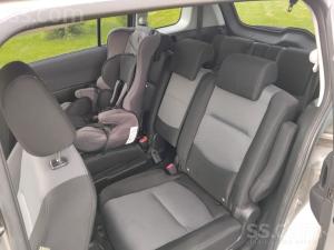 Mazda 5 2007 in Riga, with an engine capacity of 2.00 L and mileage of 307 thousand km for 1650 €, photo 3 on AUTOMOTO.COM.LV