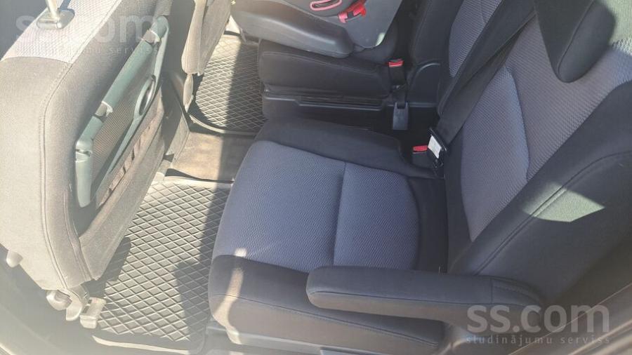 Mazda 5 2007 Rīga, ar dzinēja tilpumu 2.00 L un nobraukumu 318 tūkst. km par 1300 €, foto 11 vietnē AUTOMOTO.COM.LV