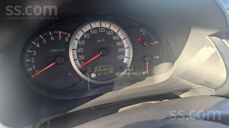 Mazda 5 2007 Rīga, ar dzinēja tilpumu 2.00 L un nobraukumu 318 tūkst. km par 1300 €, foto 13 vietnē AUTOMOTO.COM.LV